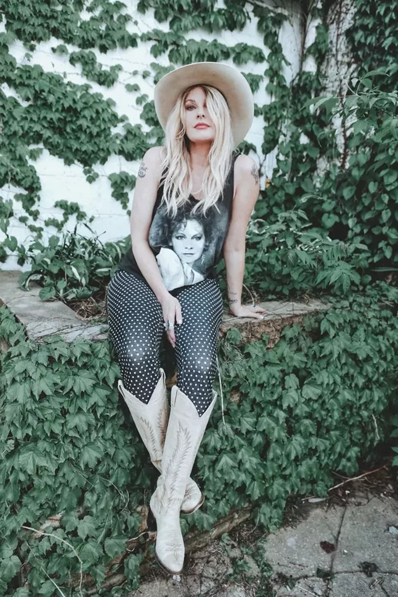 Things To Do in Dallas: Elizabeth Cook at Sons of Hermann Hall 2/18/19 ...