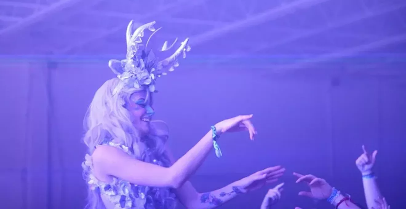 Lydia Reyes of Lady L Entertainment Supplies Dancers to Lights All ...