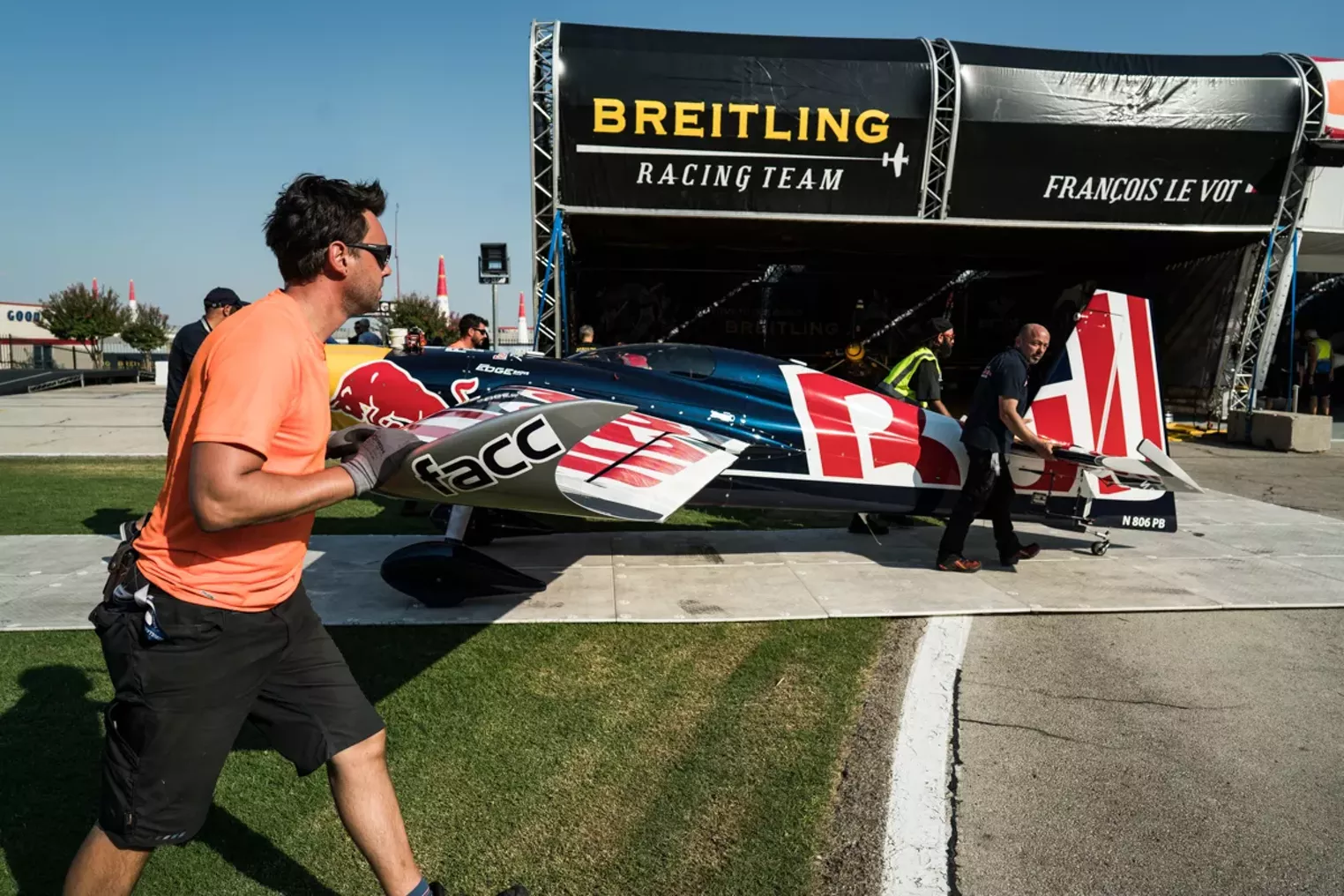 The Crazy Aerial Antics at the Red Bull Air Race | Dallas | Dallas ...