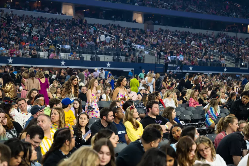 Taylor Swift’s Eras Tour Lives Up to the Hype | Dallas Observer