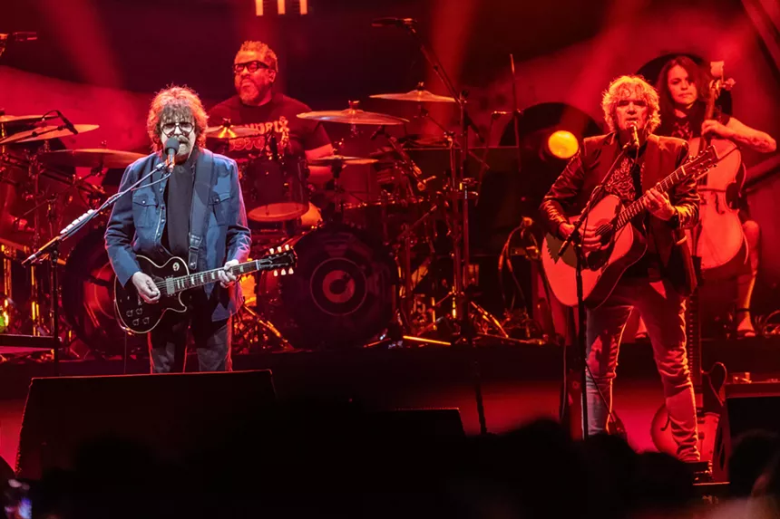 REview: Dallas' Jeff Lynn's Electric Light Orchestra Took Us to Space | Dallas Observer