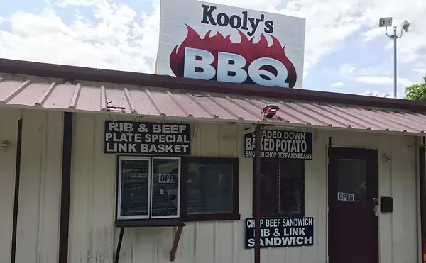 Kooly's BBQ | Oak Cliff/South Dallas | Barbecue | Restaurant