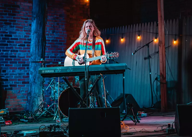 Singer Remy Reilly Joins Forces With the Vandoliers. Watch the Music ...