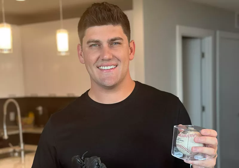 Dallas Man Who Caught Record Setting Home-Run Ball Catches Flak for ...