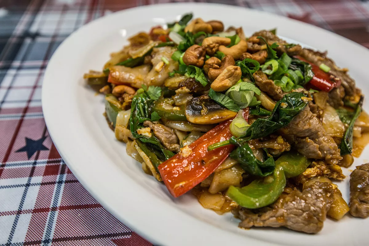 Ly Food Market | Oak Cliff/South Dallas | Thai, Asian, Market | Restaurant