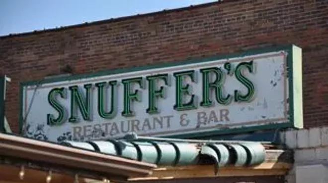Snuffer's Restaurant & Bar | Plano | Burgers, Bars and Clubs | Restaurant